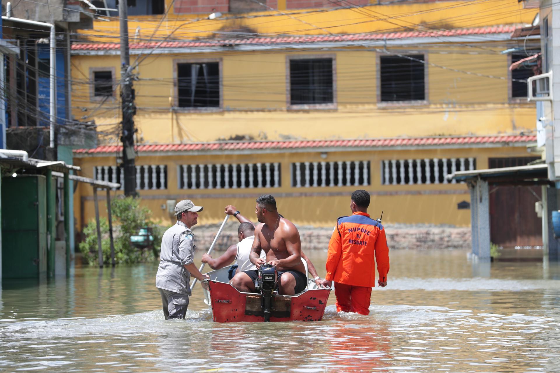 Más De 9 000 Damnificados Y Siete Ciudades En Emergencia Por Las