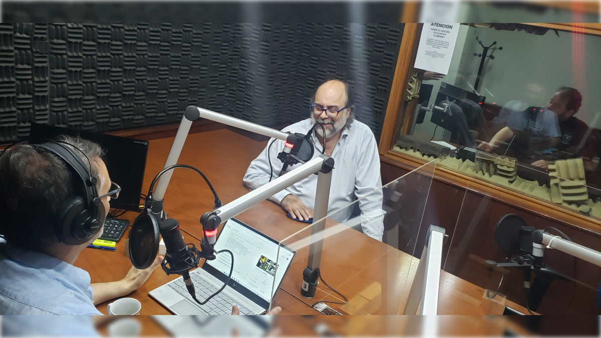 Por amor a la cultura con el productor discográfico, editor y ...