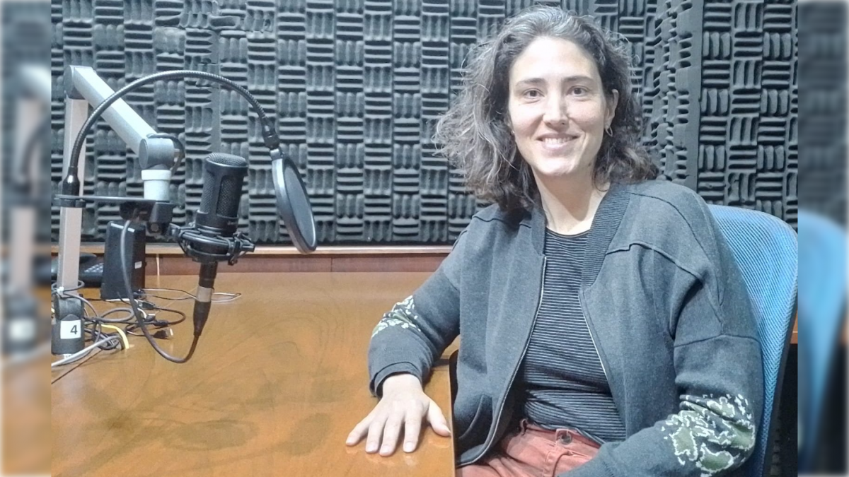 Con Clara García, cantante y guitarrista » Portal Medios Públicos