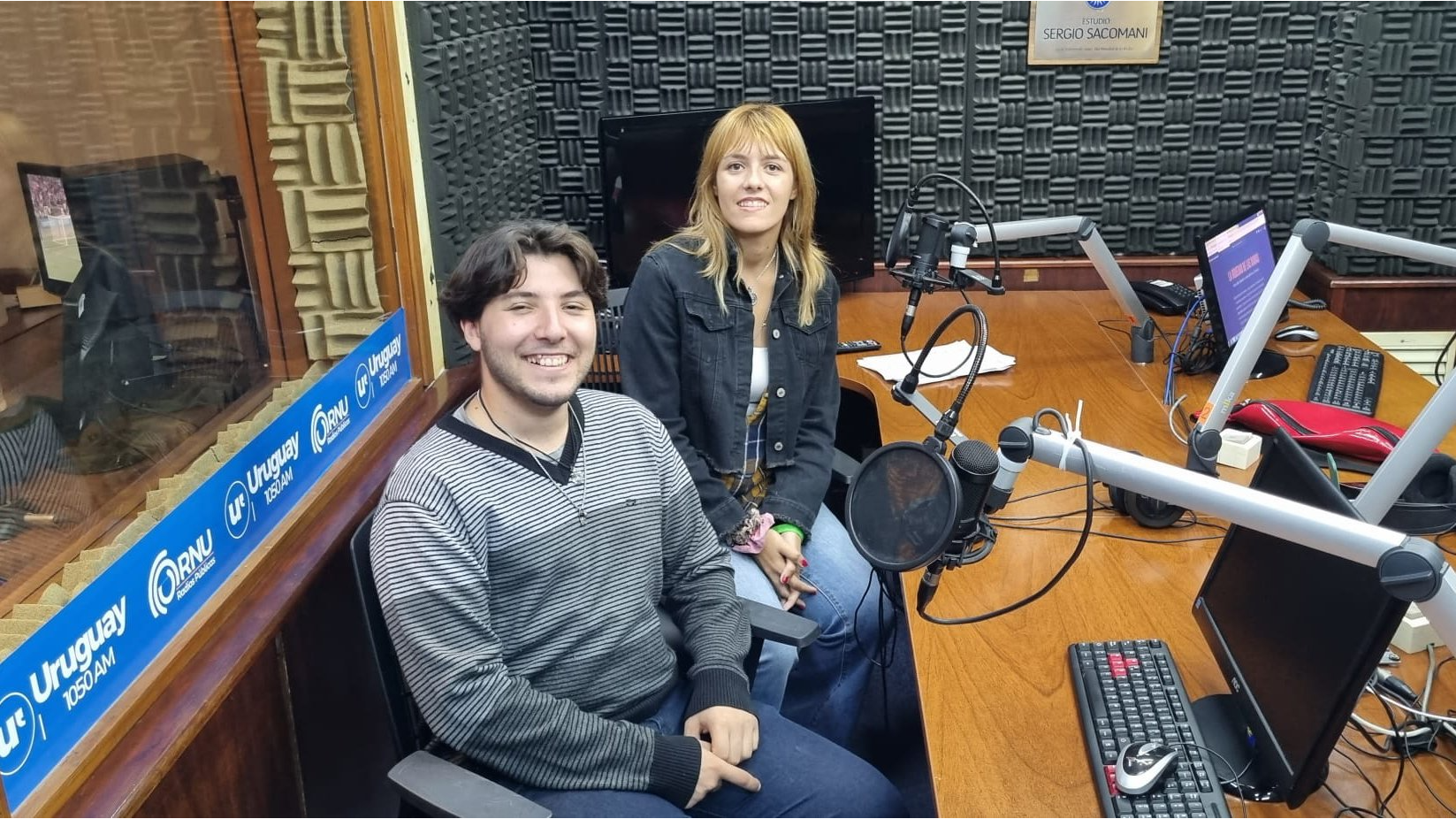 Con Nika De León y Bruno Favre, directora y actor de la obra La Oquedad ...