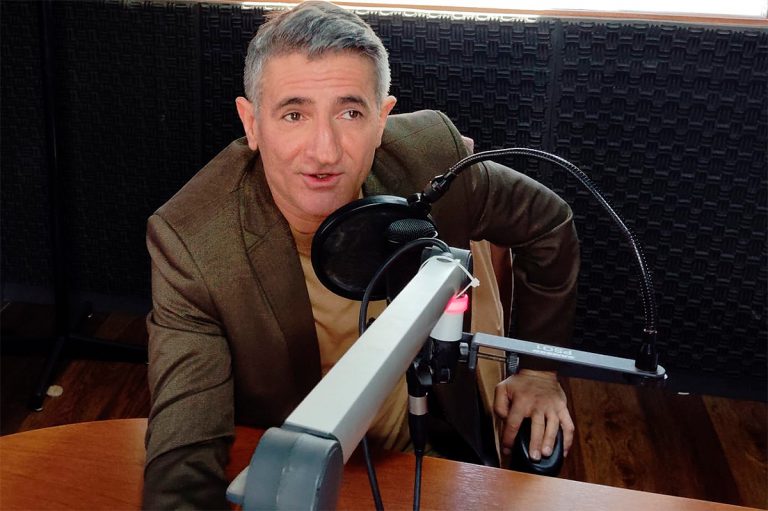 El Gran Gustaf presenta 30 años de risa » Portal Medios Públicos