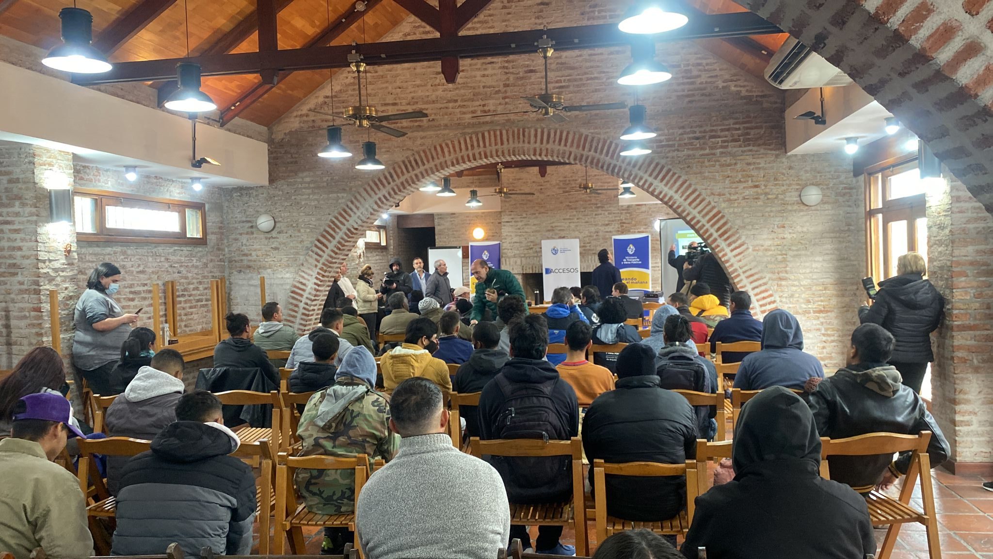 El Mides y el Mtop lanzaron un programa para instruir a unas 60 ...